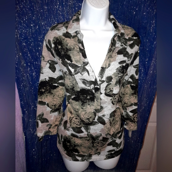 Laura Scott | Tops | Laura Scott Top | Poshmark